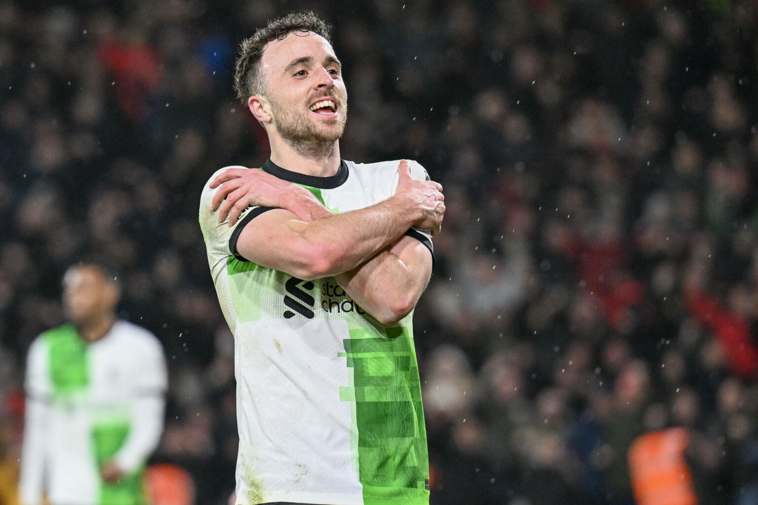 Carragher Compares Jota with Liverpool Legends