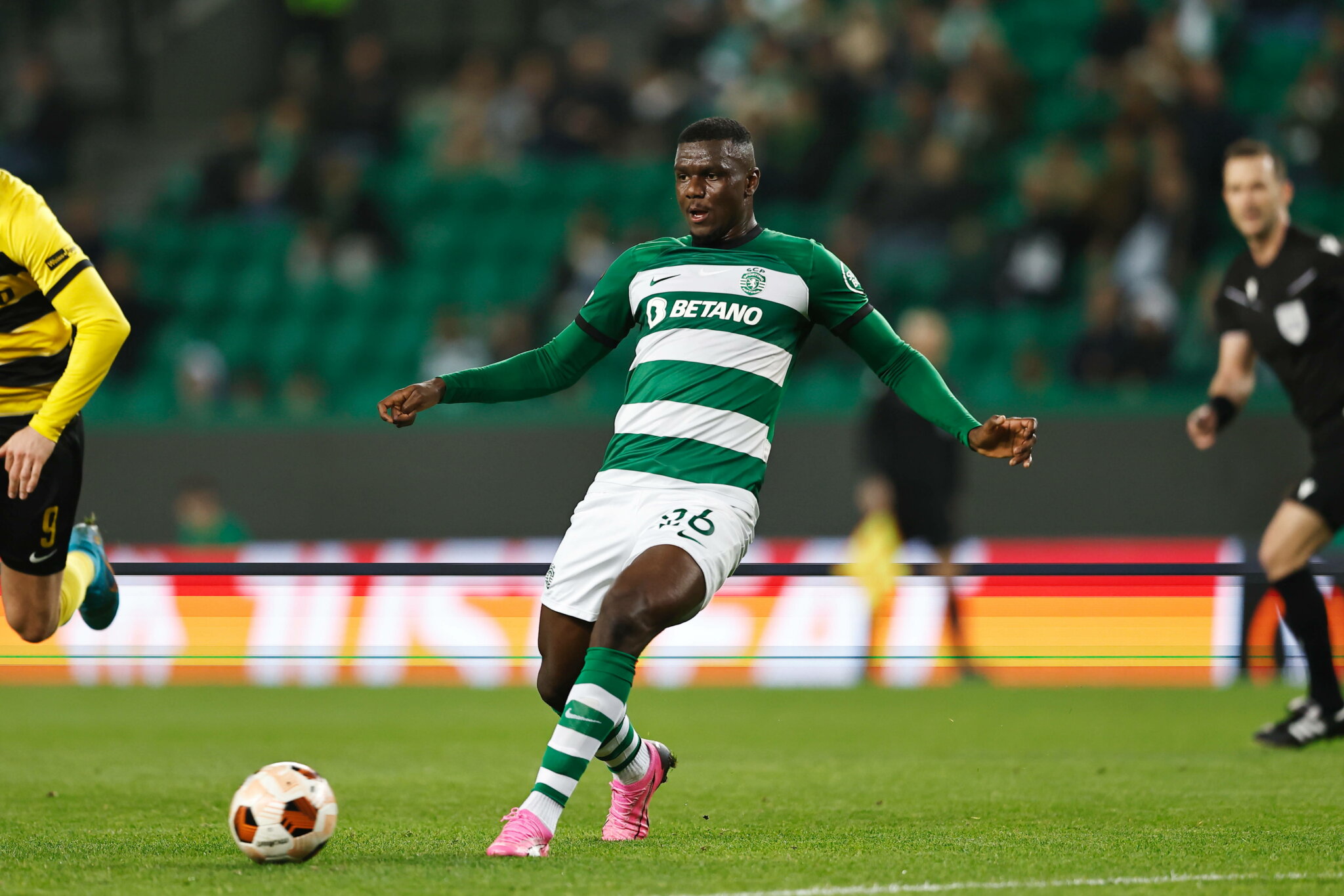 Liverpool target Sporting Lisbon star as Van Dijk’s new defensive partner