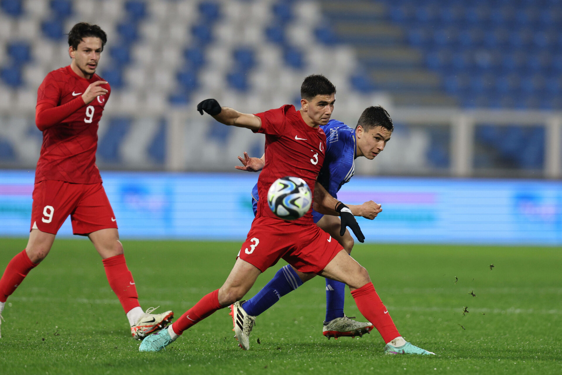 Report: Liverpool £5M Wonderkid Defender Target