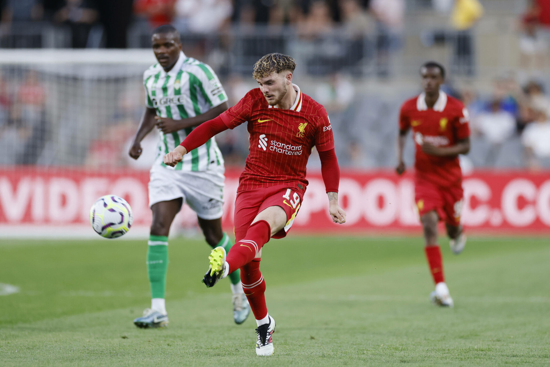 Carragher and Neville: The Player Who Could Be Liverpool’s New Silva?