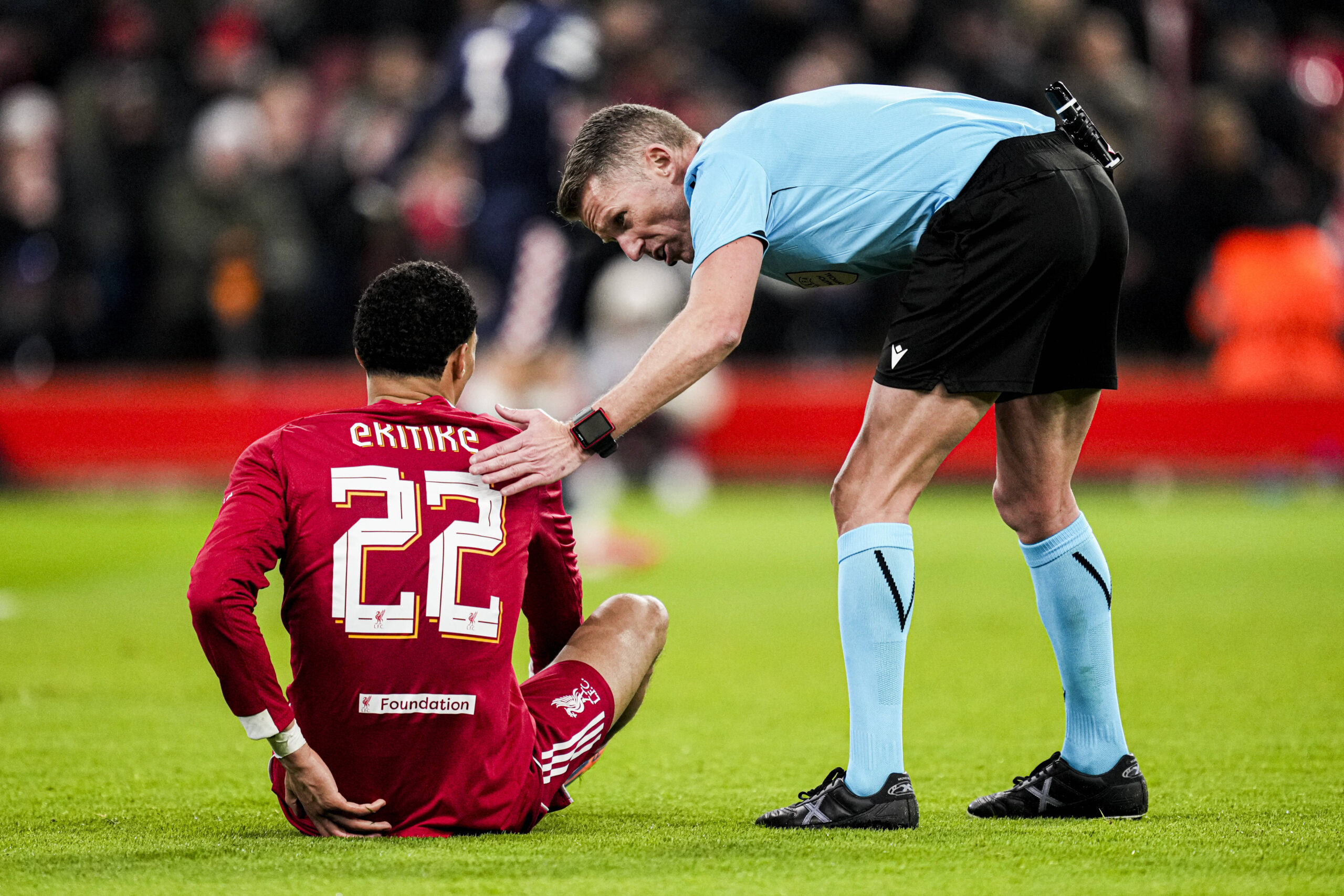 Liverpool fans call for Slot to be sacked today after 'embarrasing ...