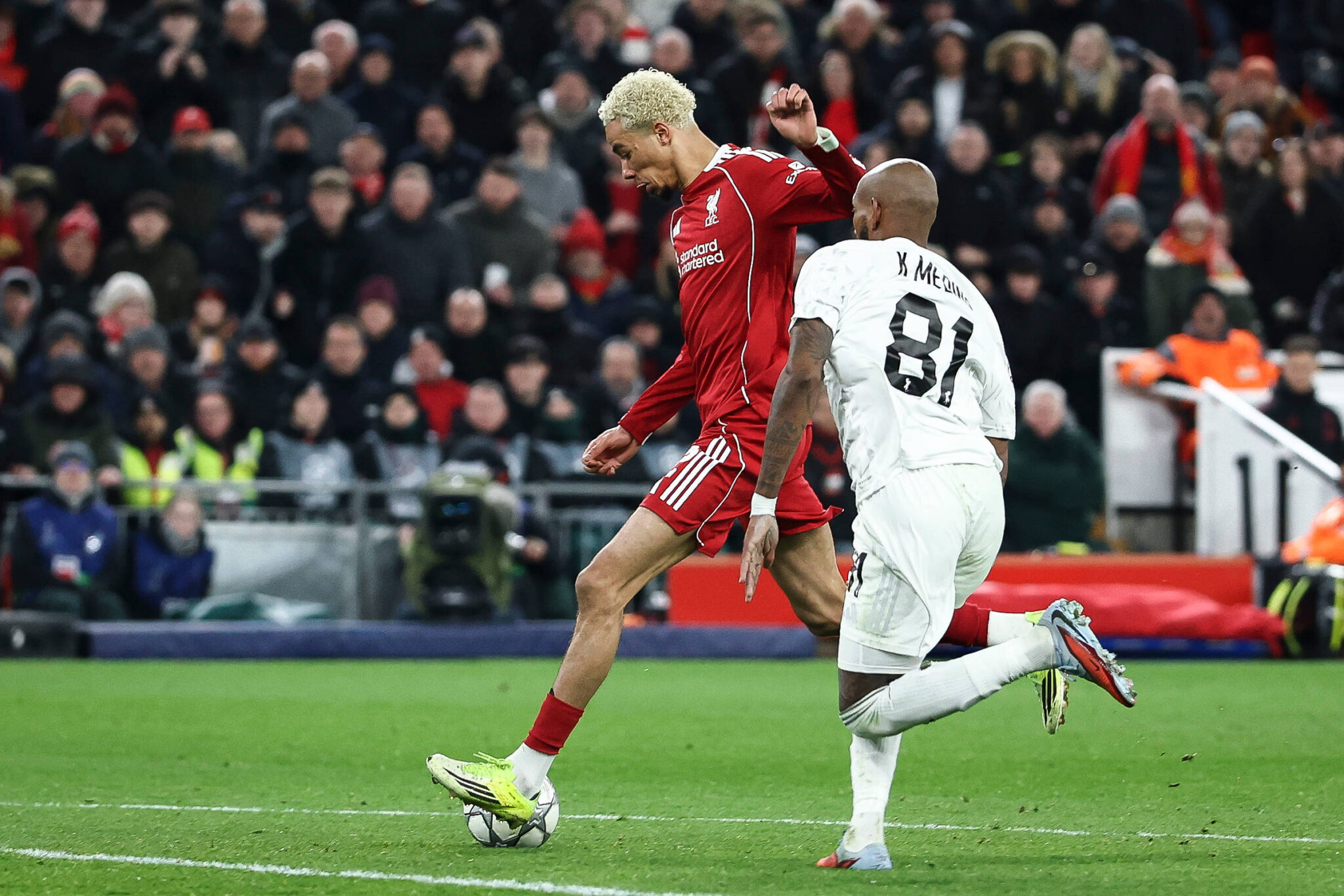 Hugo Ekitike Lights Up Anfield as Liverpool Cruise Into the Last 16